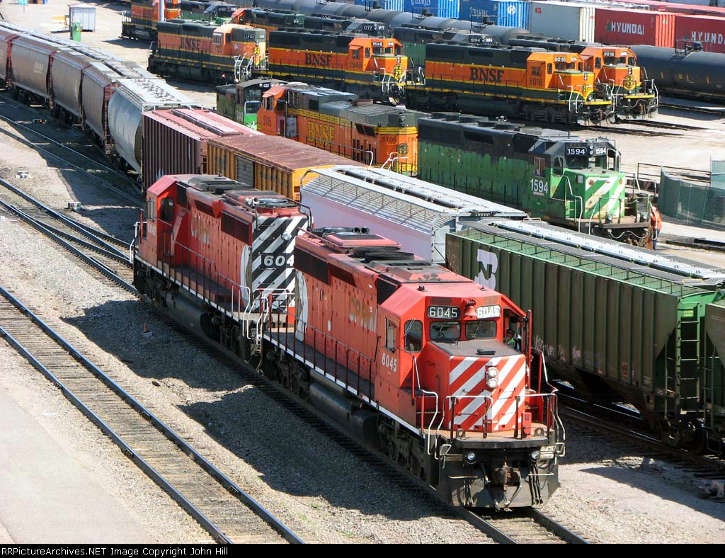 100517001 CP 6042-6045 at BNSF Northtown Yard